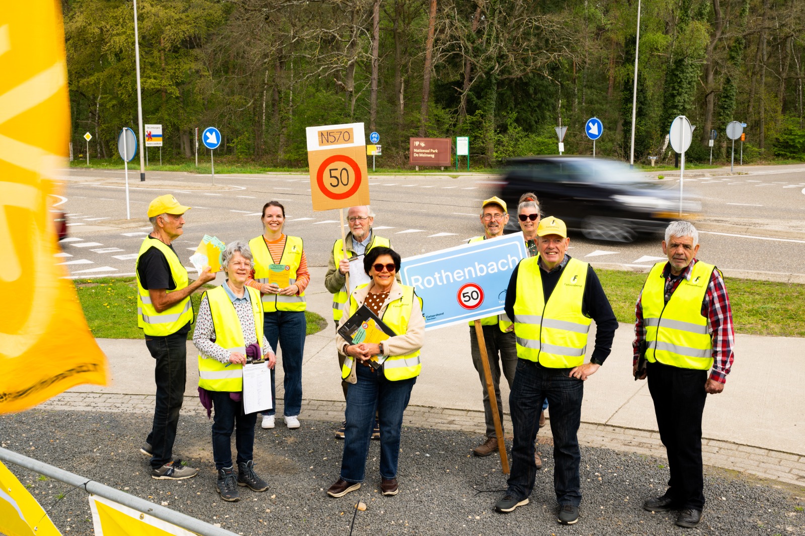 Verslag handtekeningen actie in Rothenbach op 18 april - Fietsersbond ...